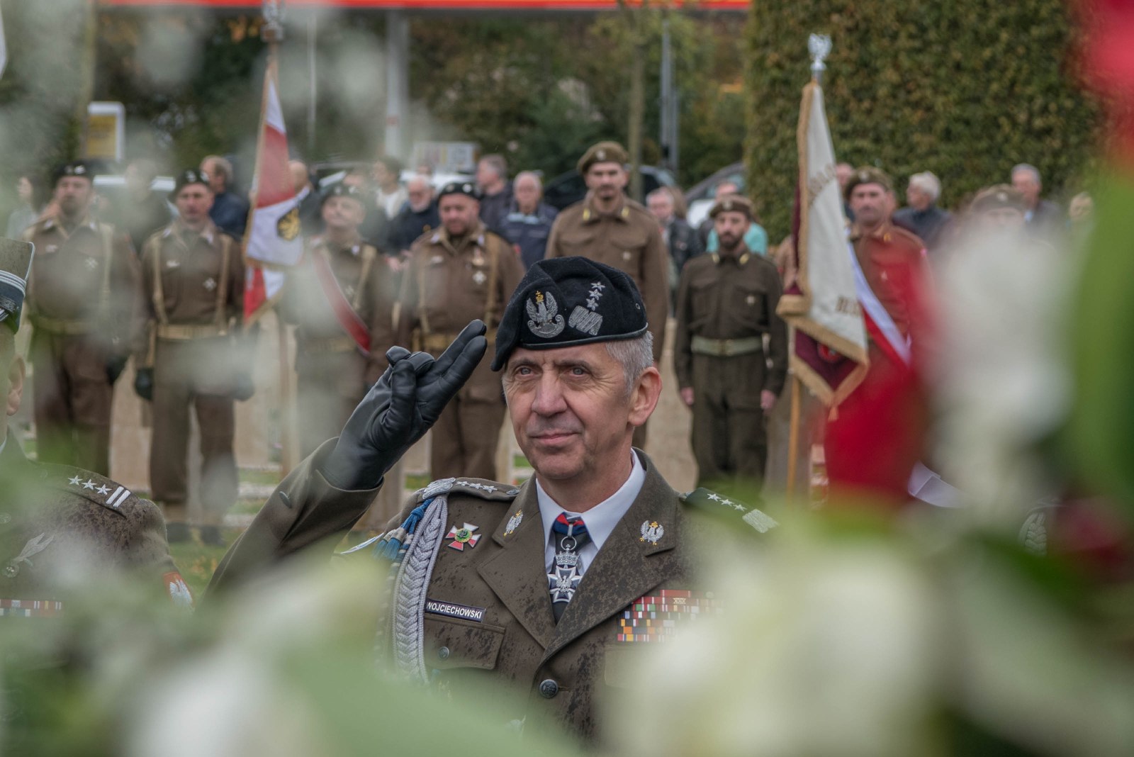 Hołd dla gen. Stanisława Maczka i żołnierzy 1. Dywizji Pancernej - 10BKPanc