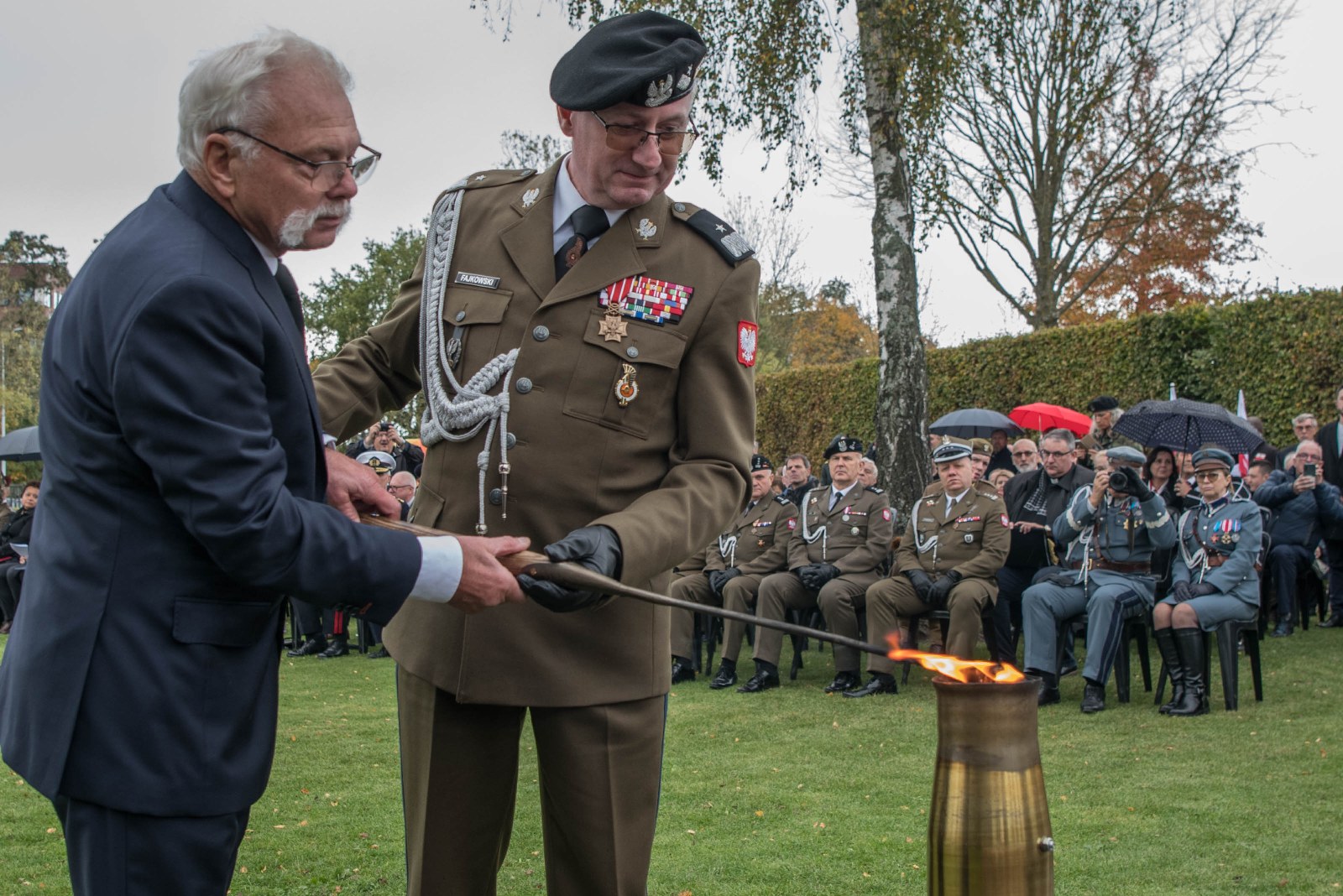 Hołd dla gen. Stanisława Maczka i żołnierzy 1. Dywizji Pancernej - 11 ...