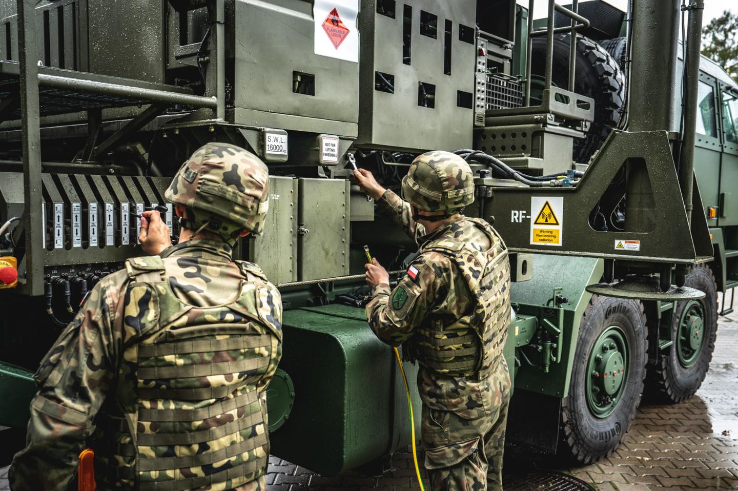 Wręczenie certyfikatów ukończenia kursów operatorów sprzętu systemu ...