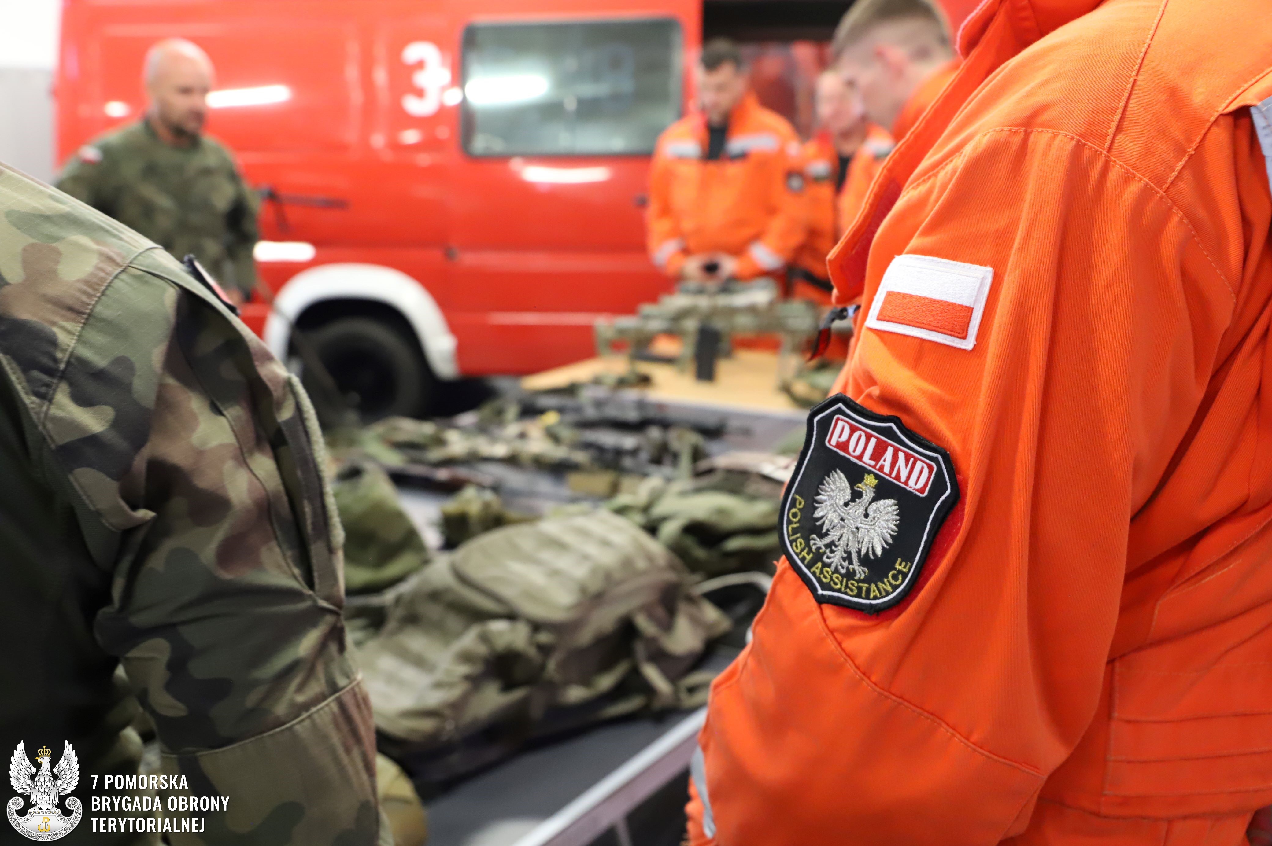Gdańscy strażacy i terytoralsi szkolili się z udzielania pomocy osobom ...