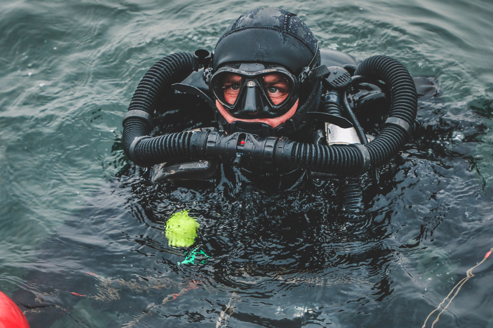 Kolejna 1000 kilogramowa mina morska typu GC zneutralizowana !! - 8FOW