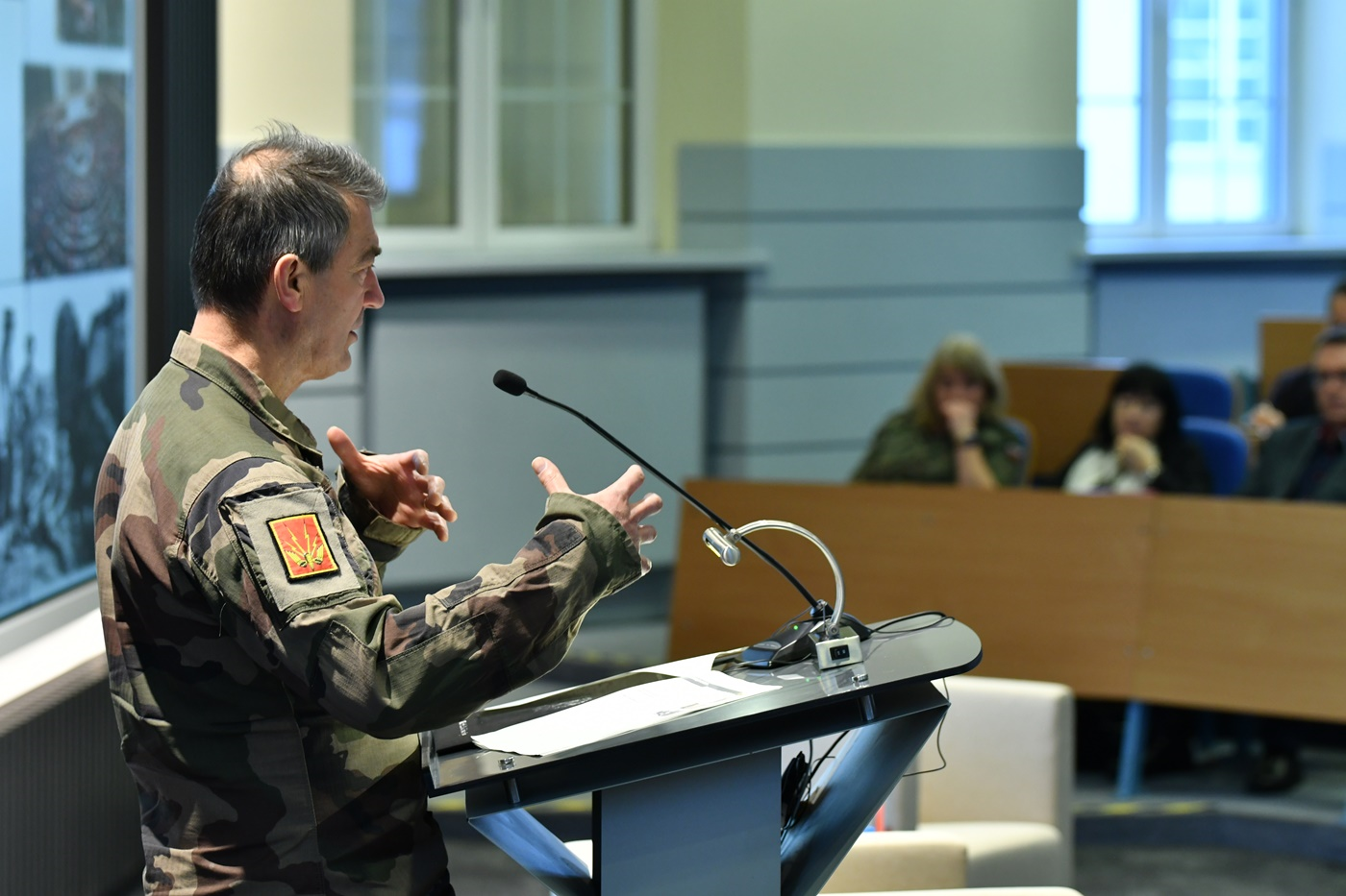 Generał broni Bertrand Toujouse z wizytą w Akademii - ASzWoj