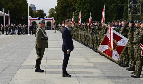 Dowództwo Generalne RSZ ma swój sztandar - DGRSZ