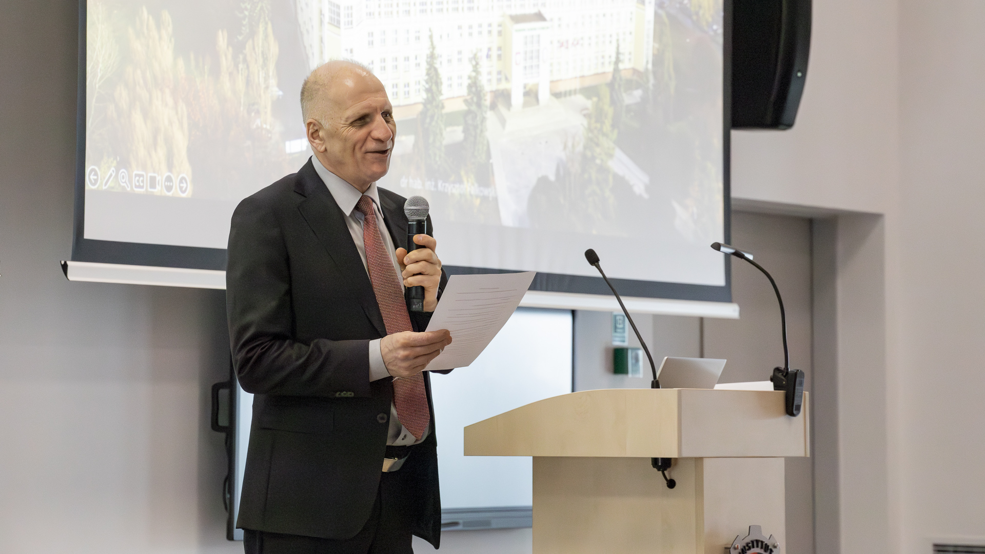 ‘Engineering Corps Hall’ at the Faculty of Mechanical Engineering, WAT ...