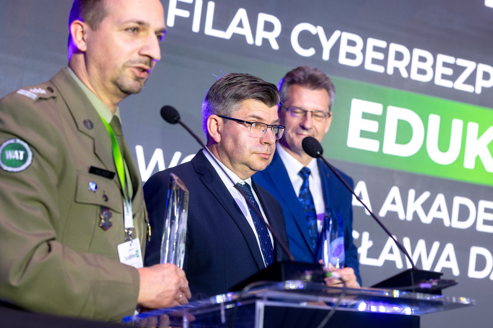 WAT z nagrodą „Filary Cyberbezpieczeństwa” od CyberDefence24 - Wojskowa ...