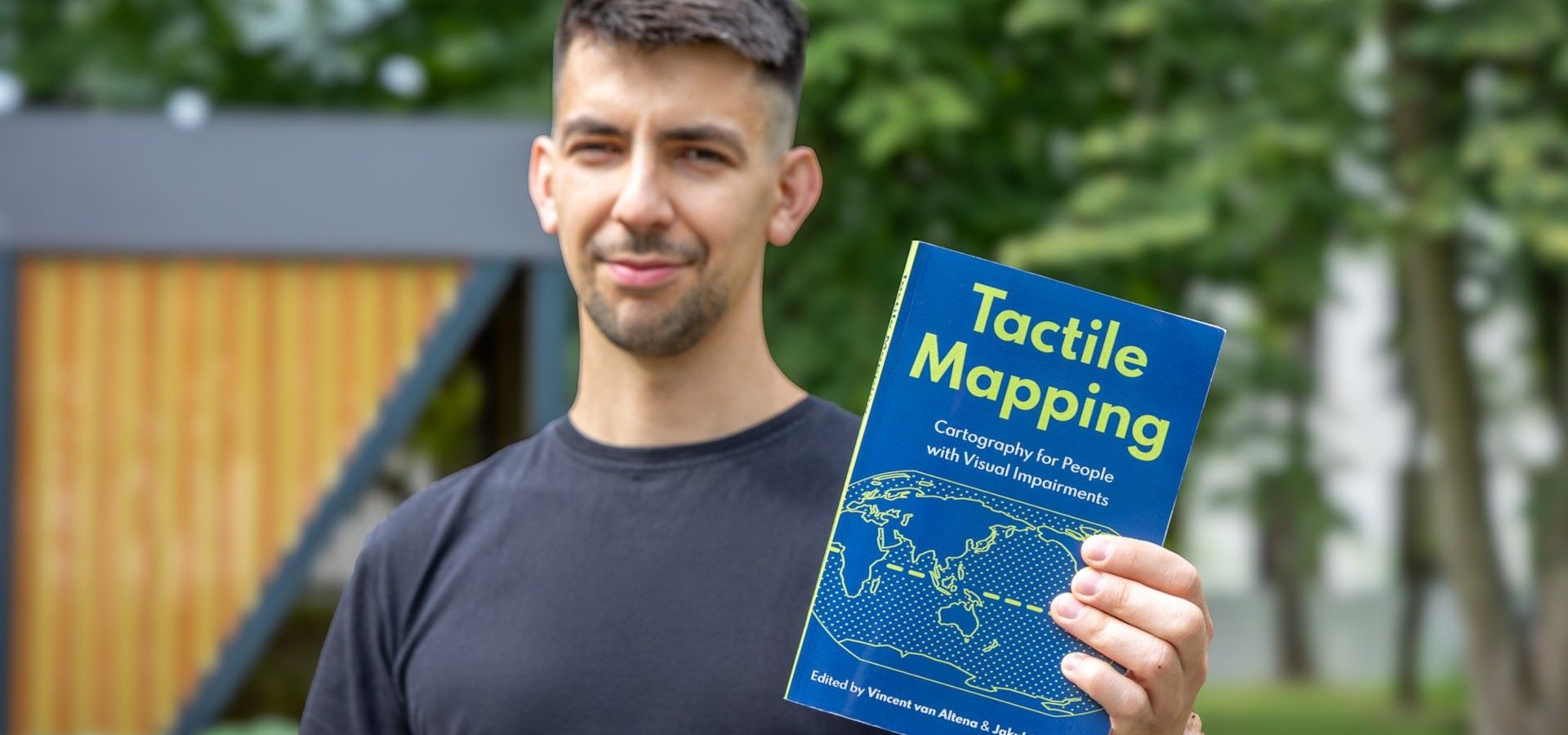 Premiere of an international publication on tactile maps - Military University of Technology